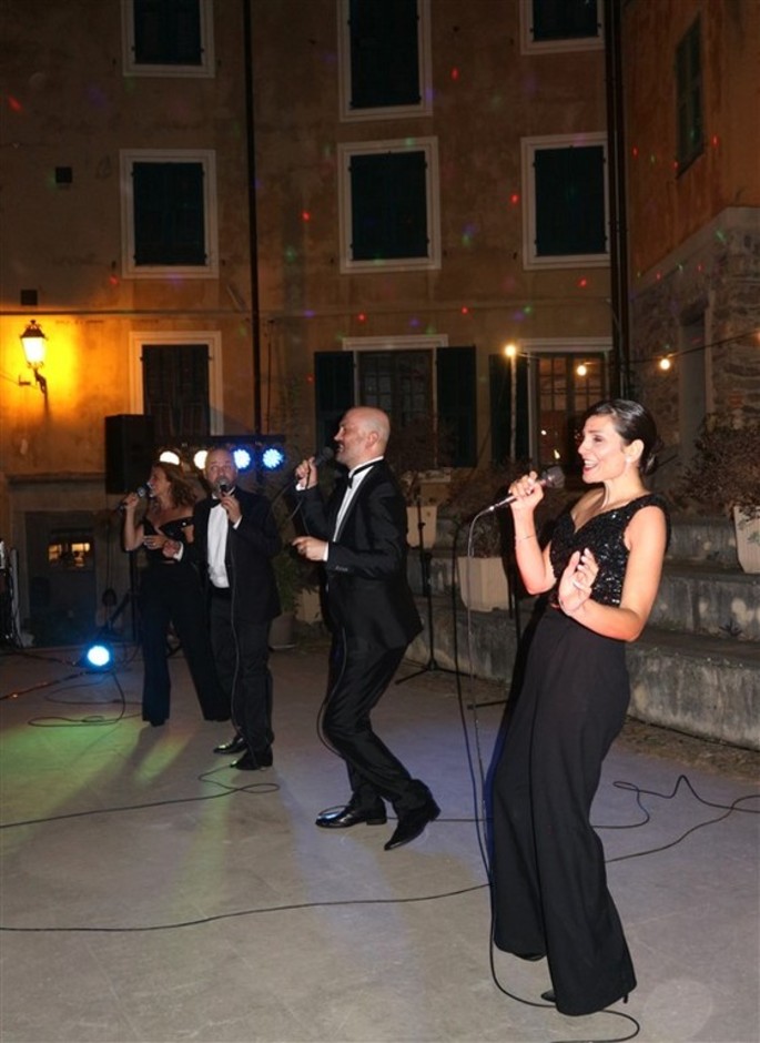 Pigna, sotto le stelle tra gusto e musical: torna la cena spettacolo ...