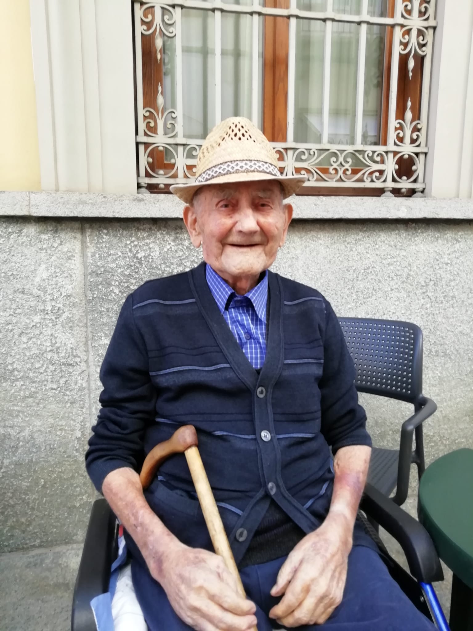 Cavour saluta il suo centenario Tommaso Bogino, alpino ‘andato avanti ...