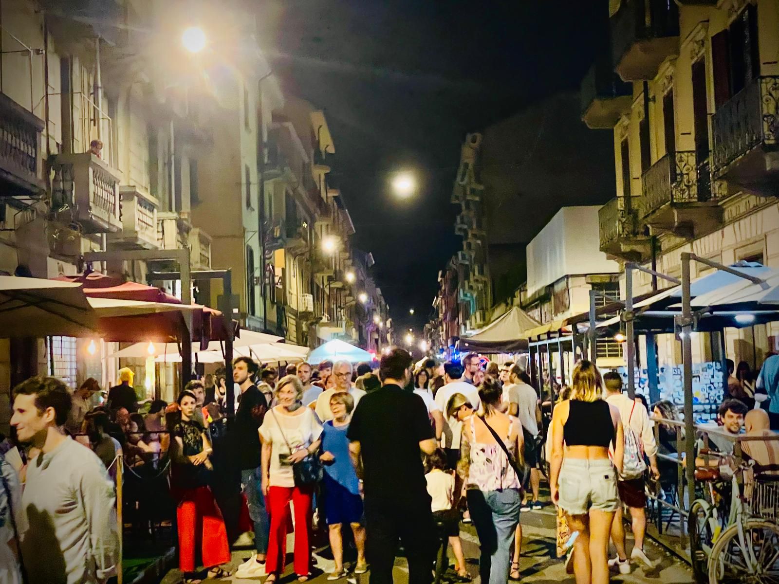 Notte bianca a Vanchiglia: arte, musica e cultura in via Santa Giulia ...