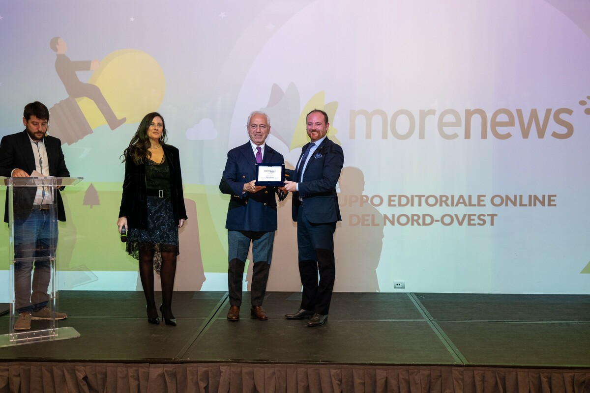 L’ambasciatore dell’Ordine di Malta, Alberto Di Luca, riceve il premio ...