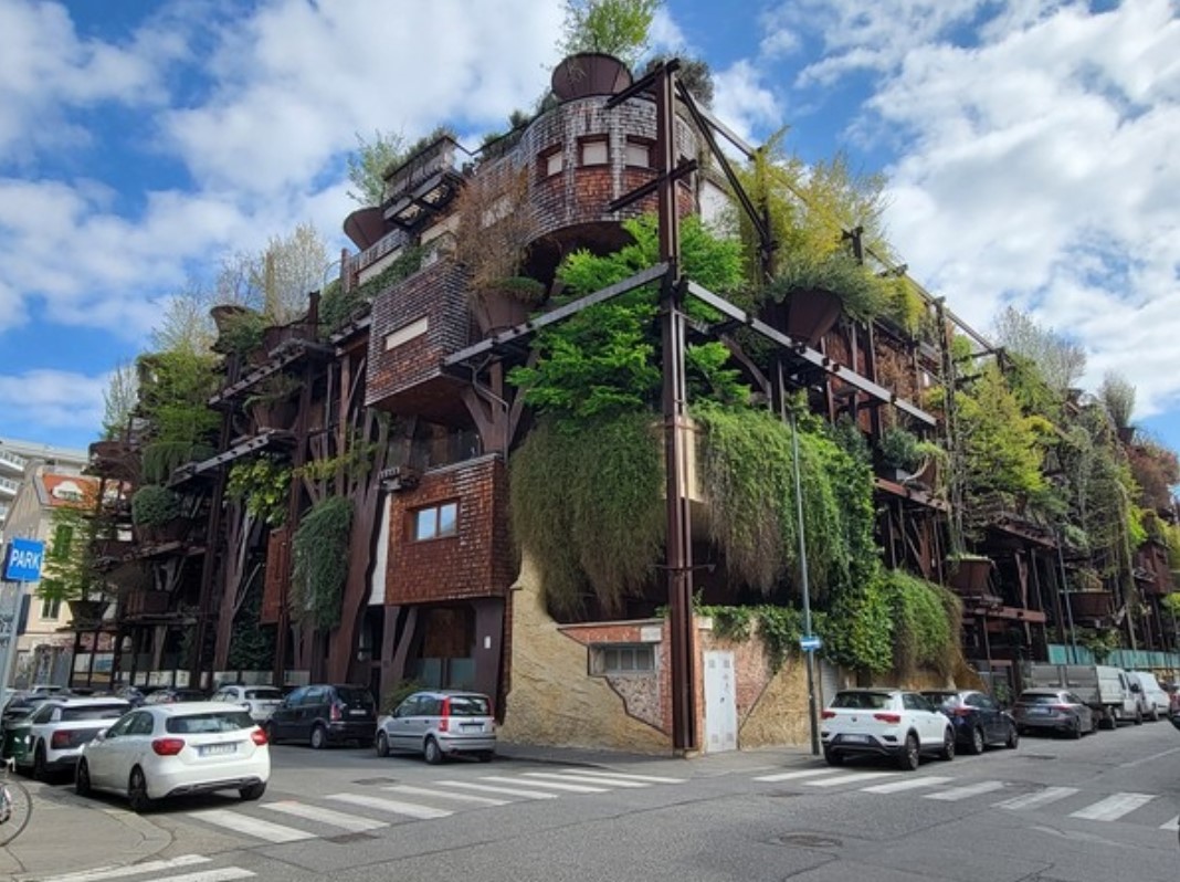 25 verde: il polmone green, una "casa-foresta" nel cuore di Torino ...