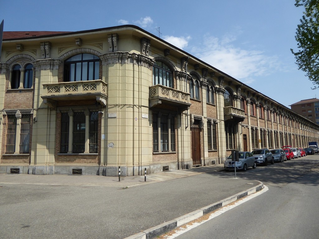 Uffici per 1.200 dipendenti e un giardino urbano: la caserma Amione ...