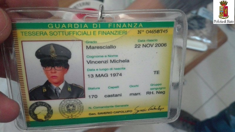 Carmagnola, arrestati 4 falsi finanzieri - Torino Oggi
