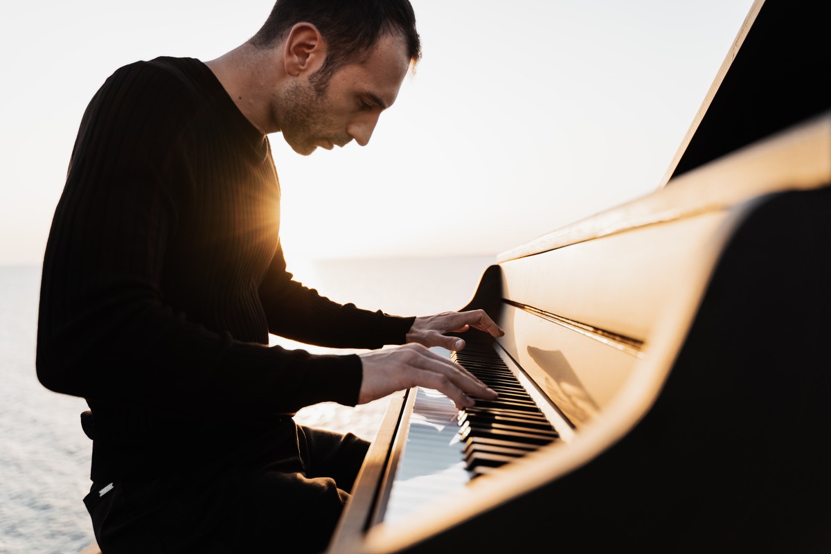 Con Andrea Vanzo un viaggio intimistico nella musica dell'anima ...