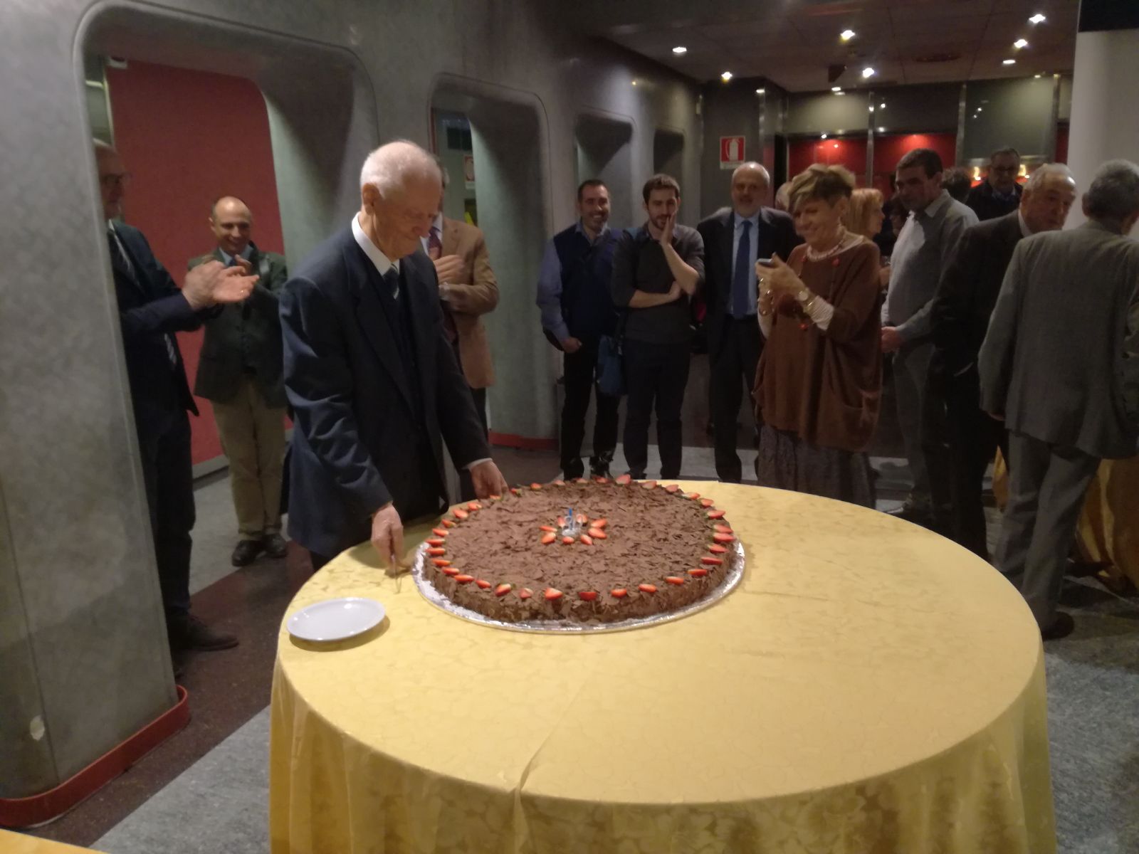 Angelo Garibaldi, 80 anni al servizio di ciò che finisce sulla nostra ...