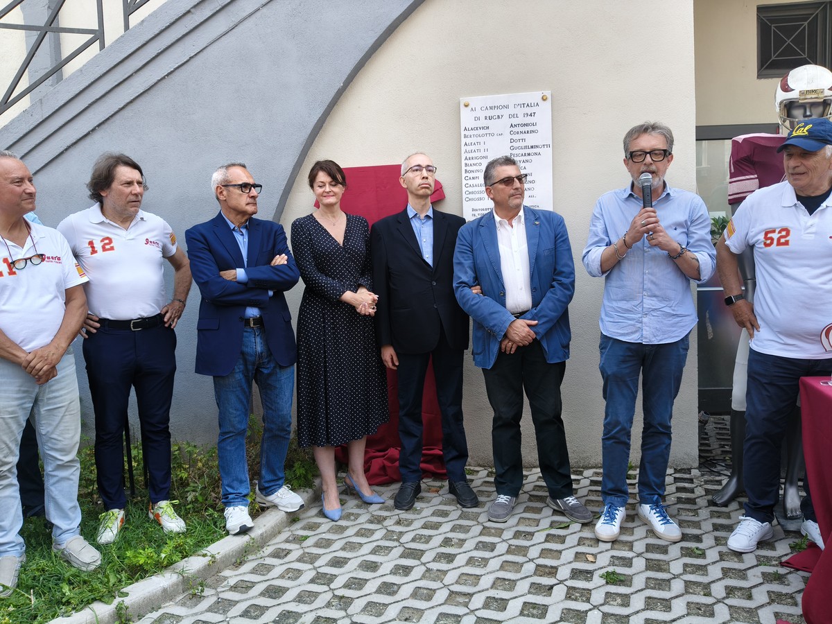 Una targa al Motovelodromo par i Tauri, la squadra che portò il ...
