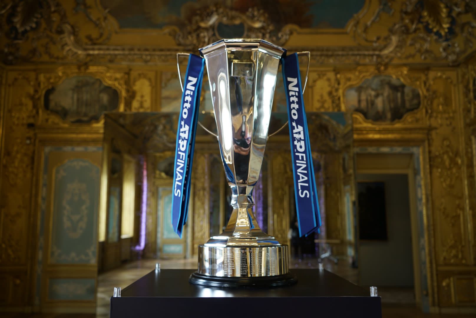 Il trofeo delle Atp Finals in mostra alle Gallerie d'Italia di Intesa ...