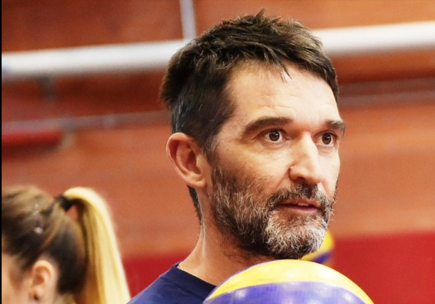 Il "sorriso a 32 denti” di coach Marchiaro dopo la vittoria a Cuneo ...