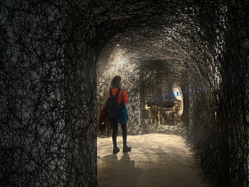 Il fil rouge di Chiharu Shiota avvolge le sale del Mao: apre la mostra ...